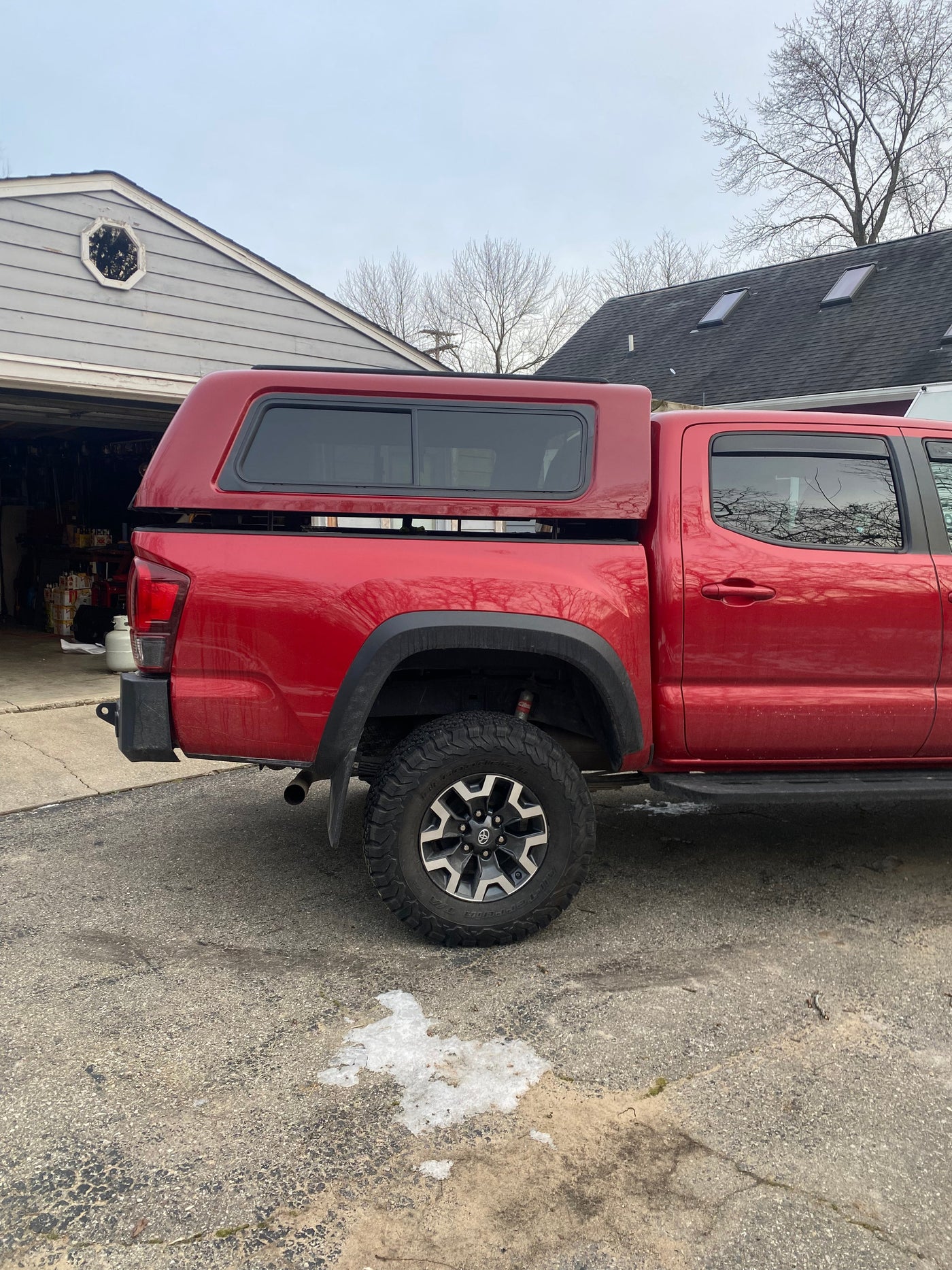 Rapid Lifts™ │ Take Any Camper Shell Off By Yourself – RapidTopper ...